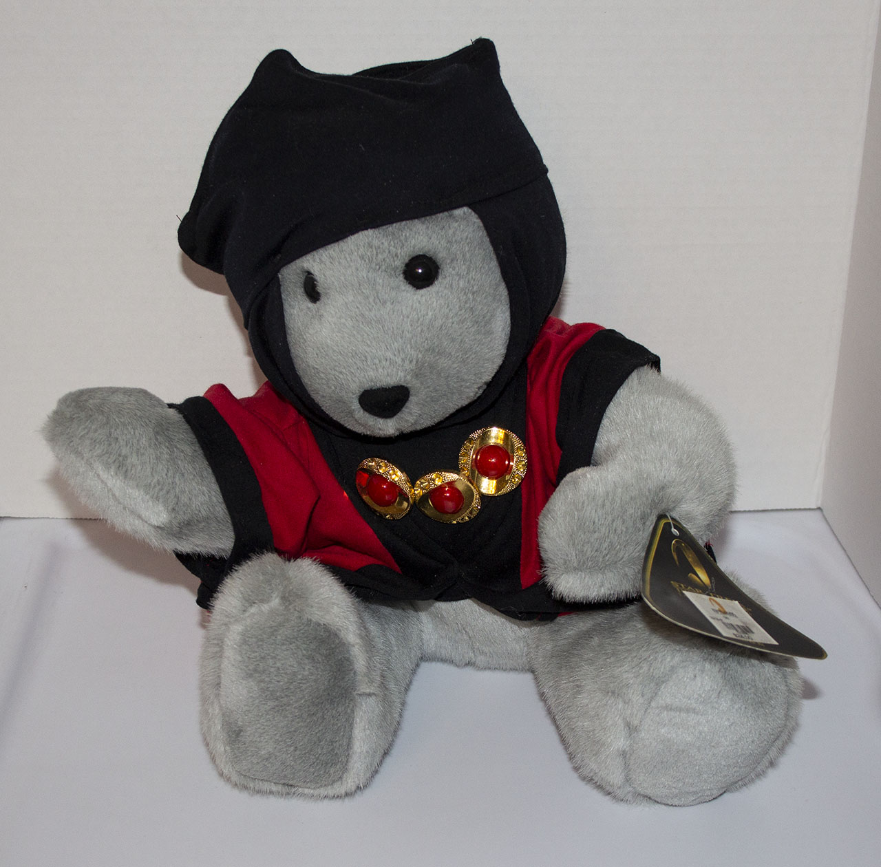 Q Bear – Star Trek Experience | The Captains Chair