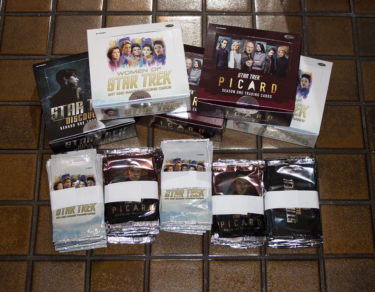 Sending in some Rittenhouse Star Trek Wrappers | The Captains Chair